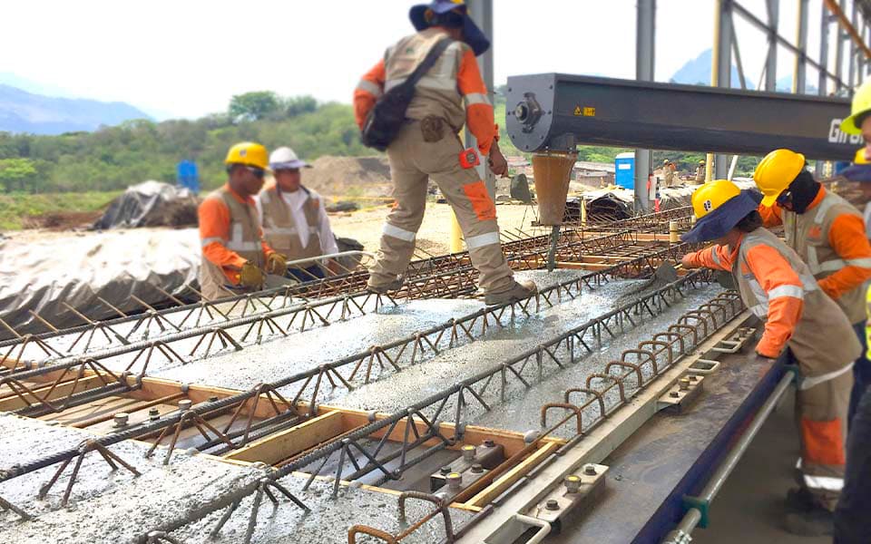 Fixed tables specially designed and built to produce concrete floor ...